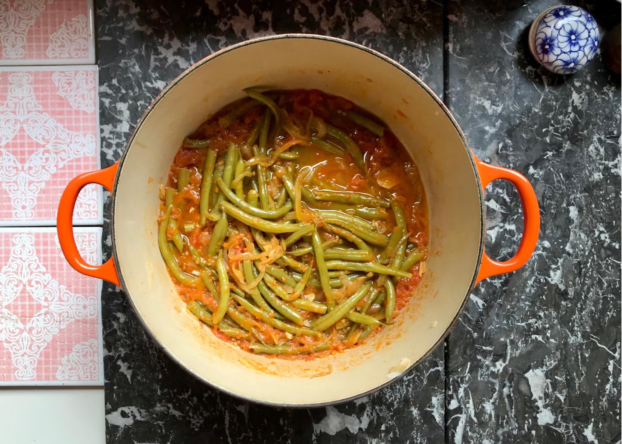 Fasulye – Turkish green beans and tomatoes - CERES Fair Food